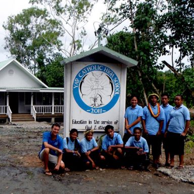Micronesia. I primi laureati alla Yap Catholic High School - Gesuiti